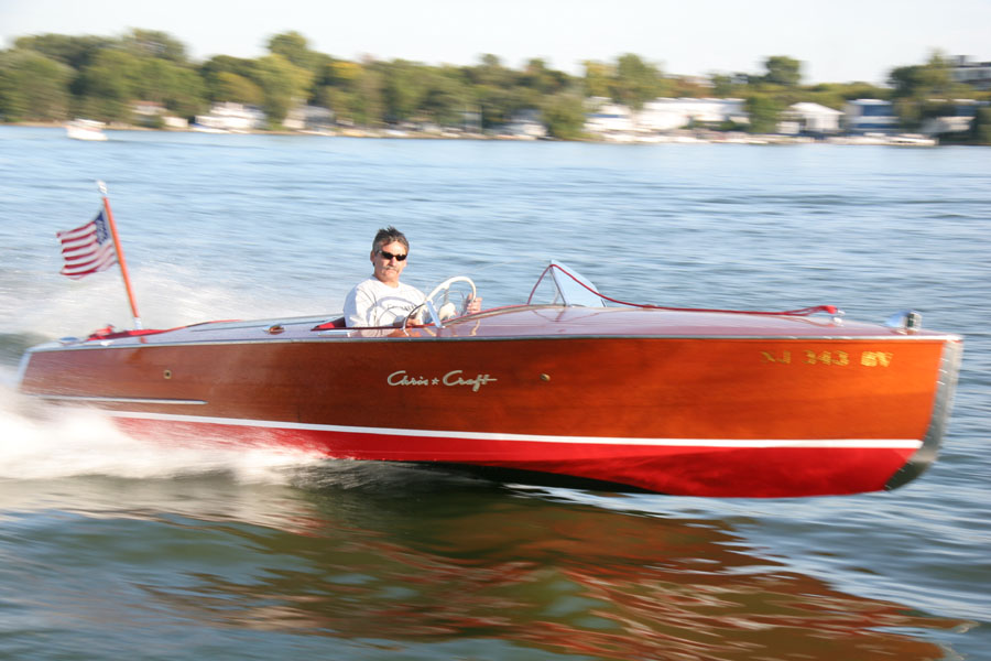 Antique Boats - Chris Craft 19' Racing Runabout Antique Boats - Chris Craft 19' Racing Runabout