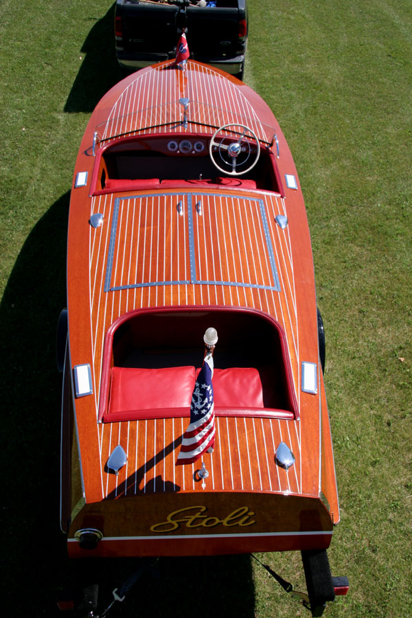 Antique Boats - Chris Craft 19' Racing Runabout Antique Boats - Chris Craft 19' Racing Runabout